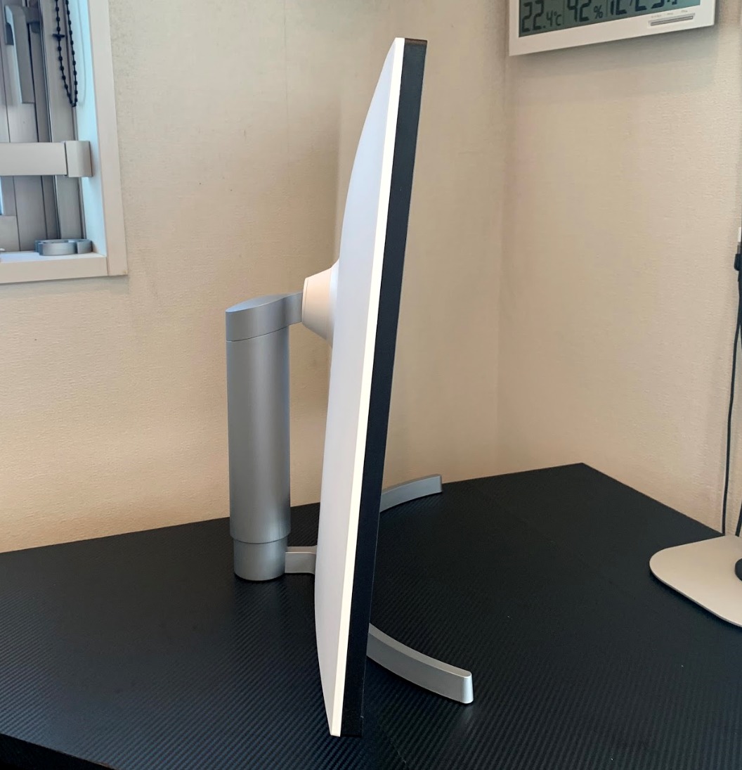 LG【32UN650-W】の開封・組立フォトレビュー